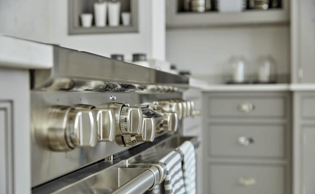Mashup Monday 7: Inspired English Kitchen Details from Tom Howley ...