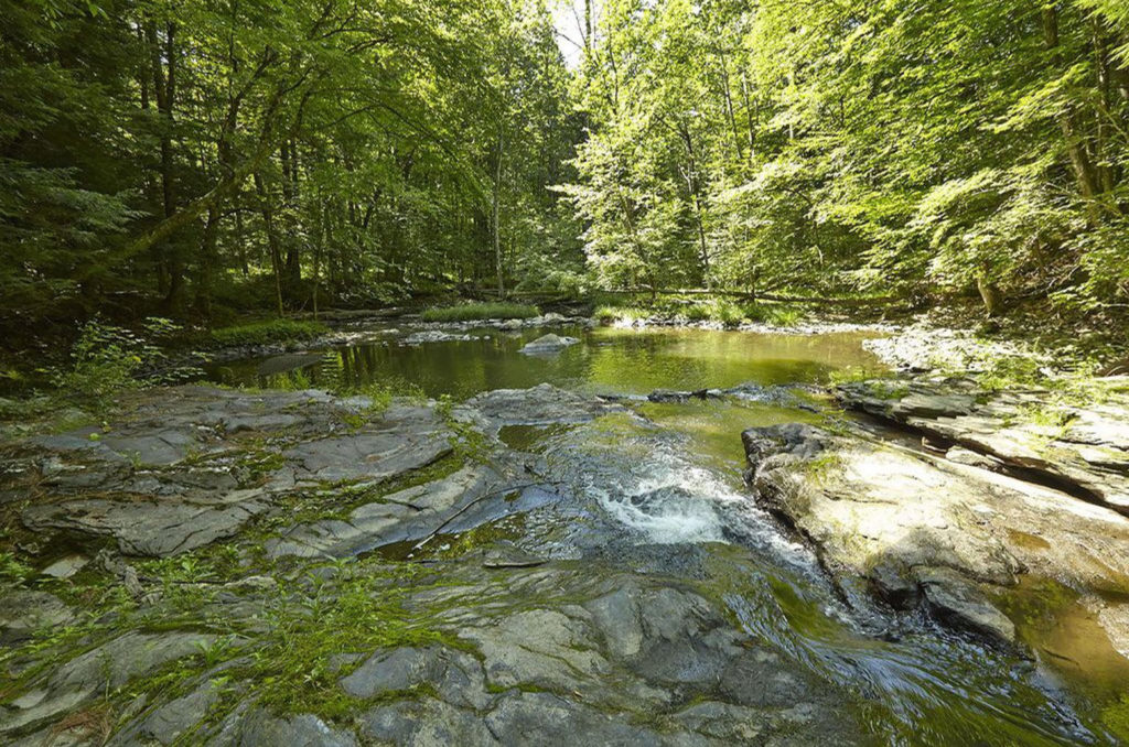Mashup Monday 8: 13 Inspired Southern Vermont Pools That Will Have You ...